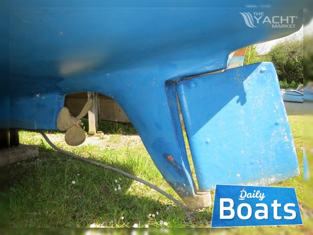 1968 Thames Marine Snapdragon 26 for sale. View price, photos and Buy ...