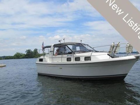 1987 Carver 28 Riviera for sale. View price, photos and Buy 1987 Carver ...