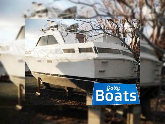 1971 Pacemaker 33 Aft Cabin Flybridge W/Gen for sale. View price ...