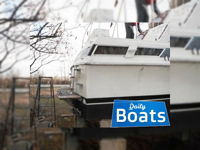 1971 Pacemaker 33 Aft Cabin Flybridge W/Gen for sale. View price ...