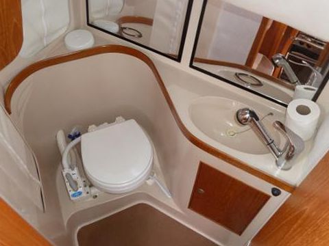 2004 Hunter Channel 27 Mkii for sale. View price, photos and Buy 2004 ...