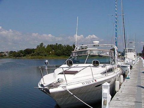 1985 Sea Ray Weekender for sale. View price, photos and Buy 1985 Sea ...