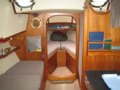 1982 Varne Folkboat for sale. View price, photos and Buy 1982 Varne ...