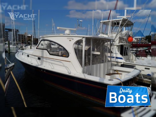 Mainship 34 pilot hard enclosed helm deck for sale - Daily Boats