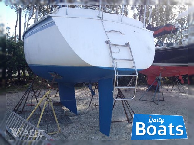 1984 Hunter Shoal Draft Sloop for sale. View price, photos and Buy 1984 ...