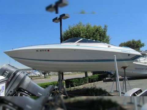1993 Formula 252 Bowrider for sale. View price, photos and Buy 1993 ...