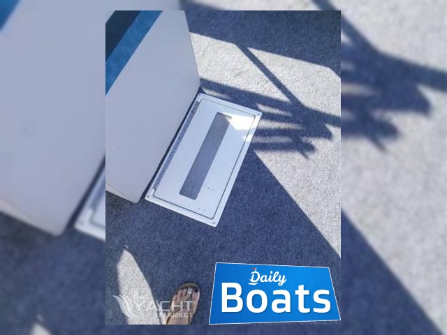 2005 Sun Tracker Party Barge 17 Signature Series for sale. View price ...