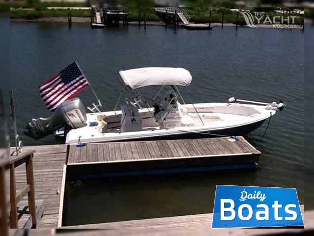 2006 Everglades 223 Cc With Trailer for sale. View price, photos and ...