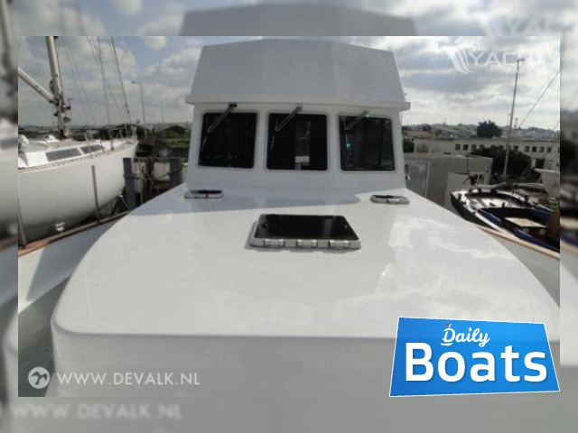 2011 Bluewater Marine Algarve Trawler Yacht 40 Ft for sale. View price ...