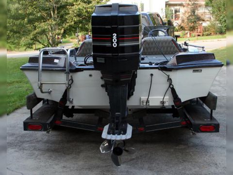 1993 Ranger 390V Apache for sale. View price, photos and Buy 1993 ...