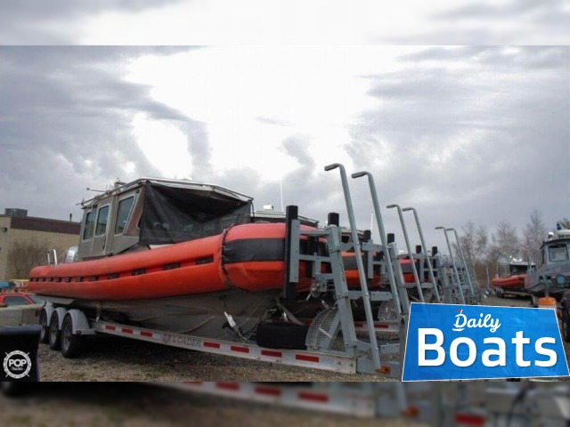 2004 Safe Boats International 25 Defender Full Cabin for sale. View ...