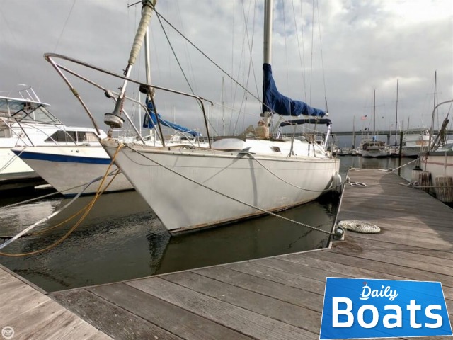 1976 Irwin Yachts 30 for sale. View price, photos and Buy 1976 Irwin ...