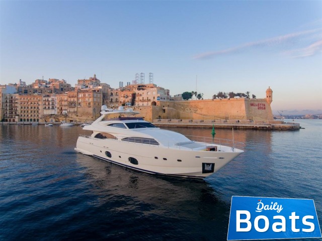 2009 Custom Line 97 for sale. View price, photos and Buy 2009 Custom ...