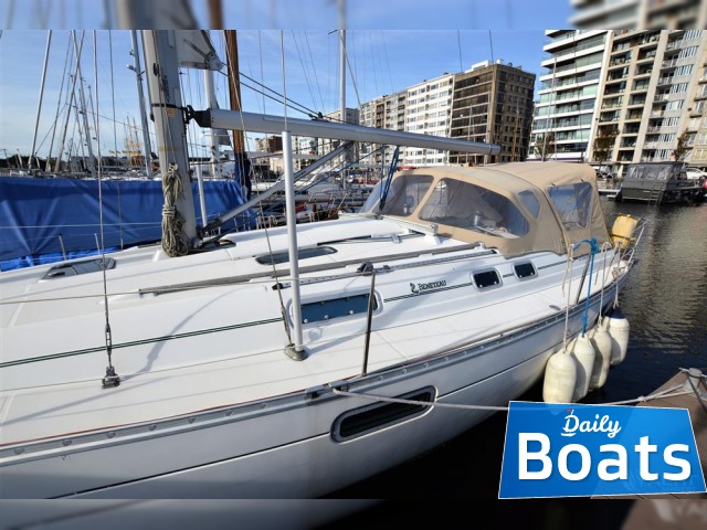 1996 Beneteau Oceanis 351 for sale. View price, photos and Buy 1996 ...