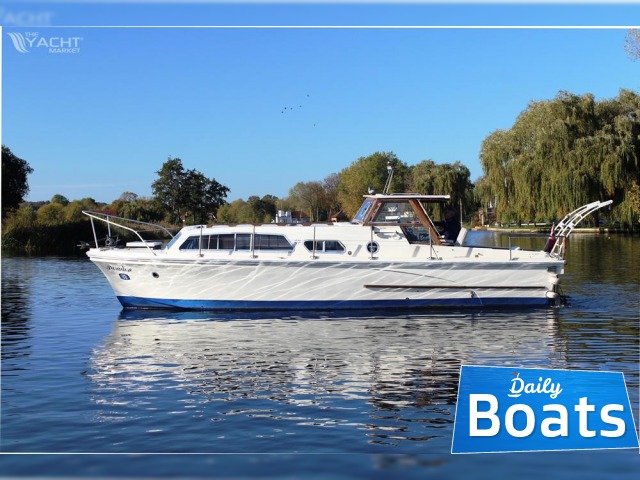 1970 RLM Bahama 31 for sale. View price, photos and Buy 1970 RLM Bahama ...