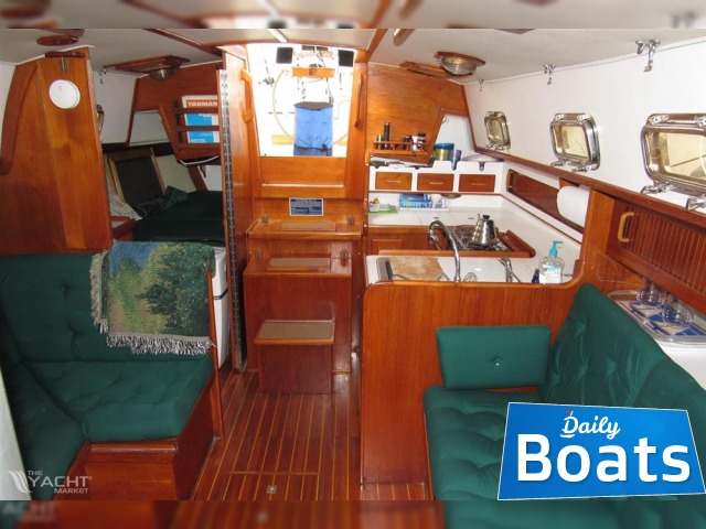 1990 Caliber 33 for sale. View price, photos and Buy 1990 Caliber 33 ...