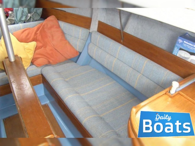 1991 Hunter Horizon 272 for sale. View price, photos and Buy 1991 ...