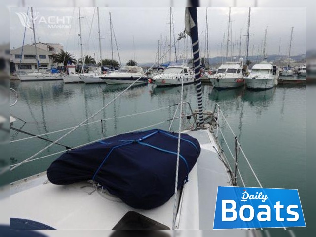 1995 Hunter Marine Co - Usa Legend 42 Passage for sale. View price ...