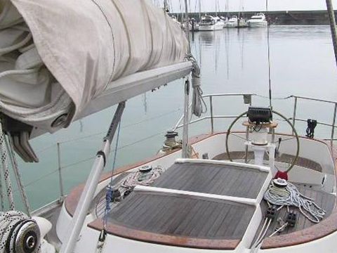 1980 Sparkman & Stephens Condor 37 for sale. View price, photos and Buy ...