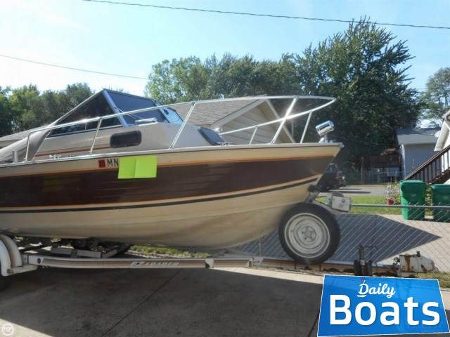 1985 Crestliner Nordic 22 for sale. View price, photos and Buy 1985 ...