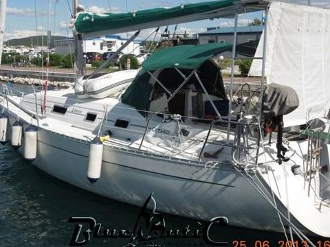 1997 Beneteau Oceanis 321 for sale. View price, photos and Buy 1997 ...