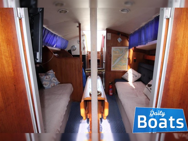 1982 Moody 27 for sale. View price, photos and Buy 1982 Moody 27 #143055