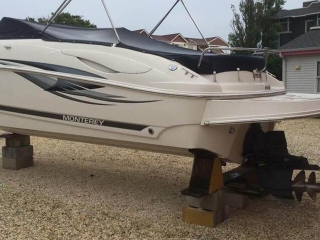 2004 Monterey 253 Explorer for sale. View price, photos and Buy 2004 ...