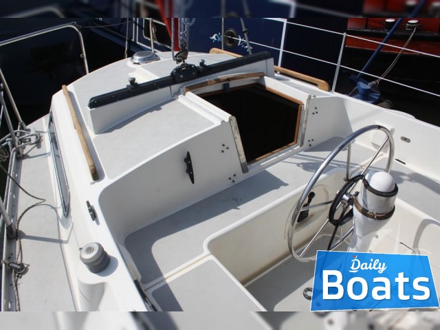 1979 Moody 33 Mk2 for sale. View price, photos and Buy 1979 Moody 33 ...
