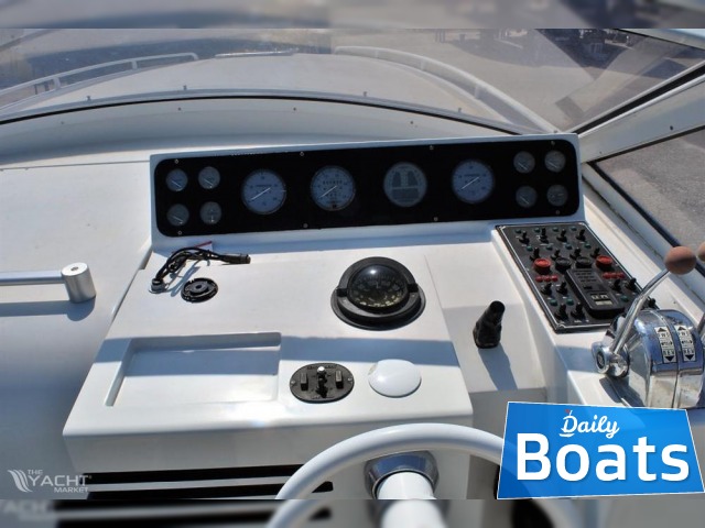 1995 Pershing 33 for sale. View price, photos and Buy 1995 Pershing 33 ...