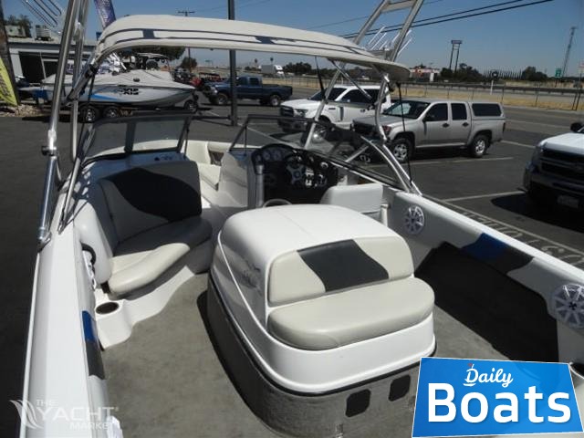 2005 Moomba Outback for sale. View price, photos and Buy 2005 Moomba ...