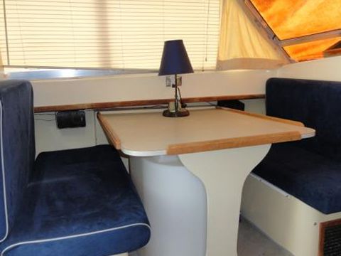 1983 Phoenix 29 Flybridge for sale. View price, photos and Buy 1983 ...