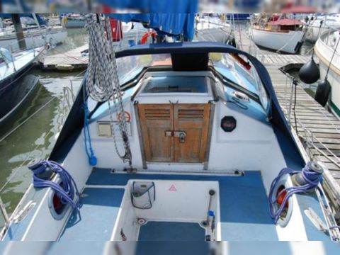1982 Elizabethan 33 for sale. View price, photos and Buy 1982 ...