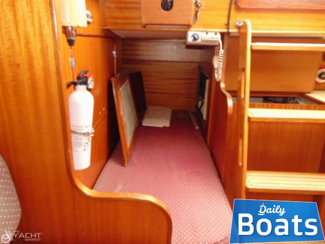 1983 Lippincott 30 for sale. View price, photos and Buy 1983 Lippincott ...