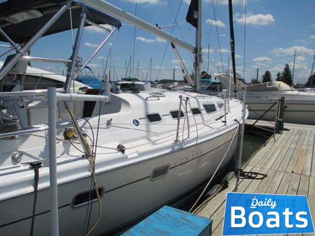 2009 Hunter Legend 38 for sale. View price, photos and Buy 2009 Hunter ...