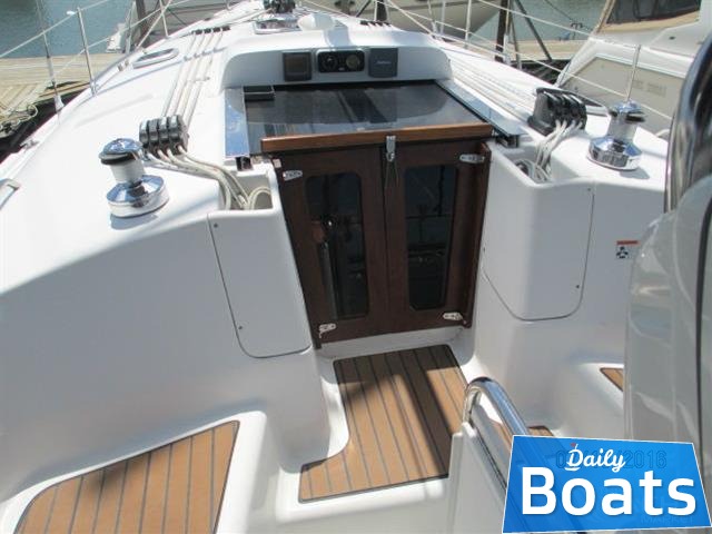 2009 Hunter Legend 38 for sale. View price, photos and Buy 2009 Hunter ...
