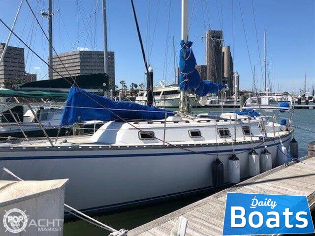 1982 Hunter 37 for sale. View price, photos and Buy 1982 Hunter 37 #149993