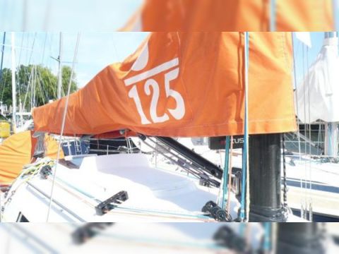 1999 J Boats J/125 J125 for sale. View price, photos and Buy 1999 J ...