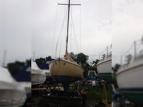 1965 Pearson 23 Ensign for sale. View price, photos and Buy 1965 ...