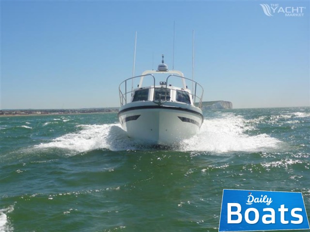 2002 Lochin 333 Sports Fisherman for sale. View price, photos and Buy ...