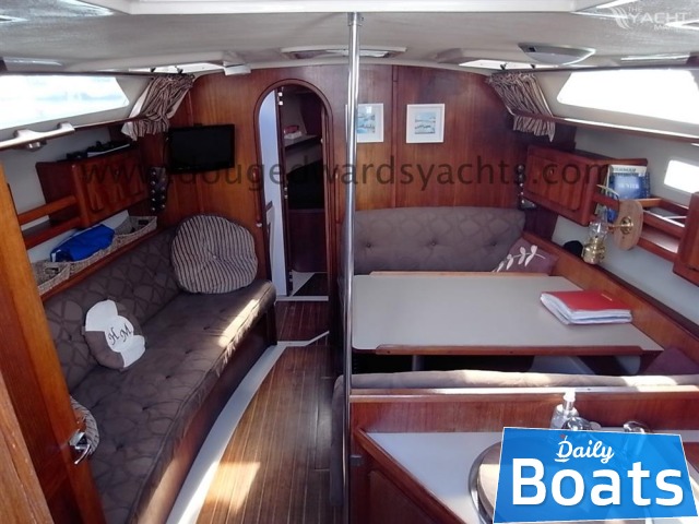 1989 Hunter Legend 335 for sale. View price, photos and Buy 1989 Hunter ...