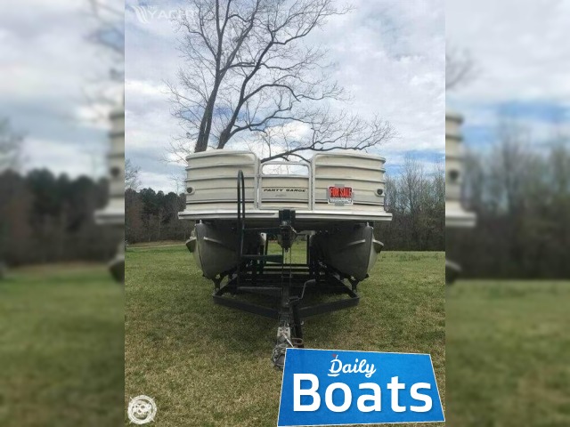 2002 Sun Tracker Regency 22 Party Barge for sale. View price, photos ...