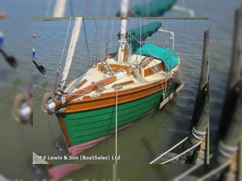 2000 Tosher Design.Gaff Cutter.19Ft Clinker Sailing B for sale. View ...