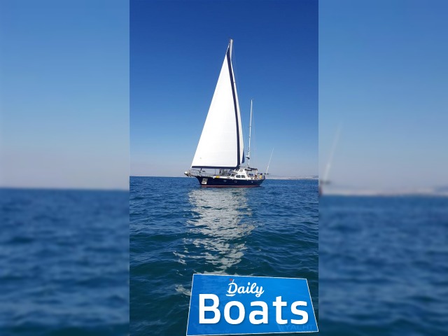 1998 Custom Steel Blue Water Cruiser for sale. View price, photos and ...