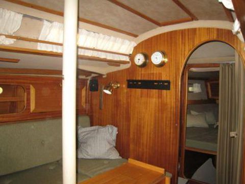 1983 Blue Leth 32 for sale. View price, photos and Buy 1983 Blue Leth ...