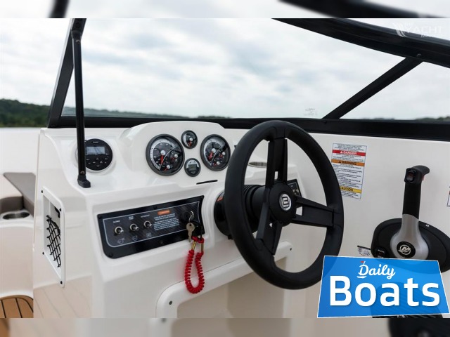 2018 Bayliner Vr4 Bowrider for sale. View price, photos and Buy 2018 ...