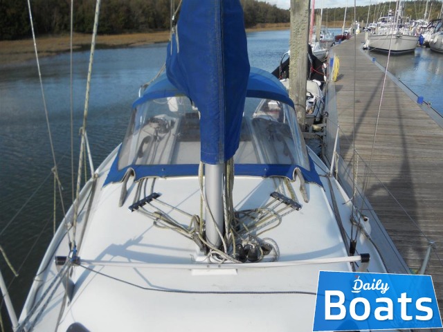 1998 Hunter Ranger 245 for sale. View price, photos and Buy 1998 Hunter ...