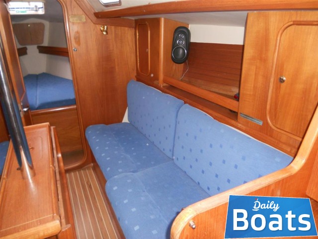 1999 Westerly Ocean 33 for sale. View price, photos and Buy 1999 ...