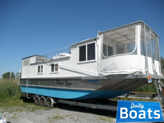 2009 Custom 35 Diesel Houseboat for sale. View price, photos and Buy ...