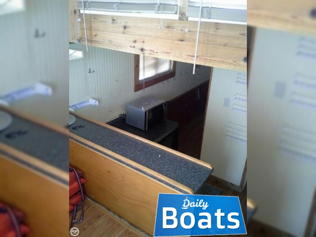 2009 Custom 35 Diesel Houseboat for sale. View price, photos and Buy ...