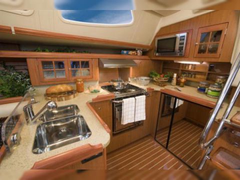 2011 Hunter Legend 45 Cc for sale. View price, photos and Buy 2011 ...